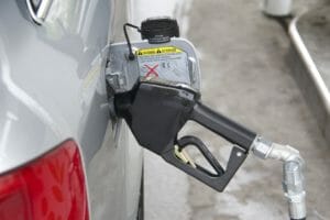 Water In Gas Tank Symptoms: Causes & Fixes