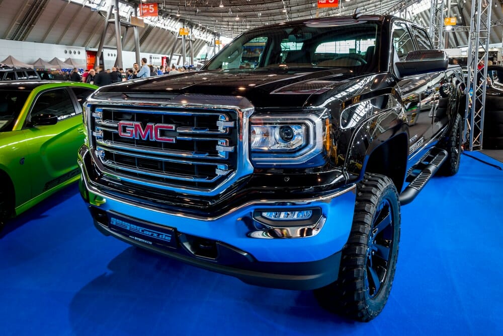 How Long Is A GMC Sierra Pickup Truck? (Height, Weight, Dimensions)