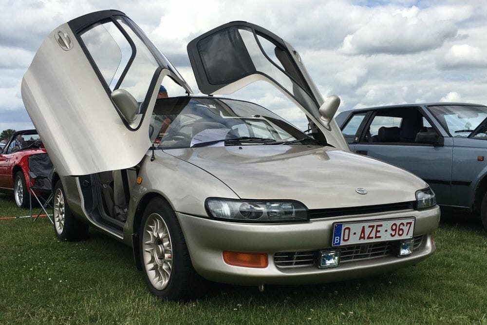 10 Cheap Cars With Butterfly Doors