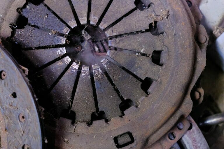 How To Know If Your Clutch Is Burnt Out (10 Symptoms)