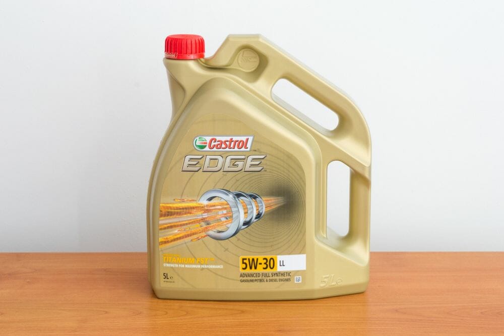 Castrol GTX Vs. Edge Oil: Which Is Better?