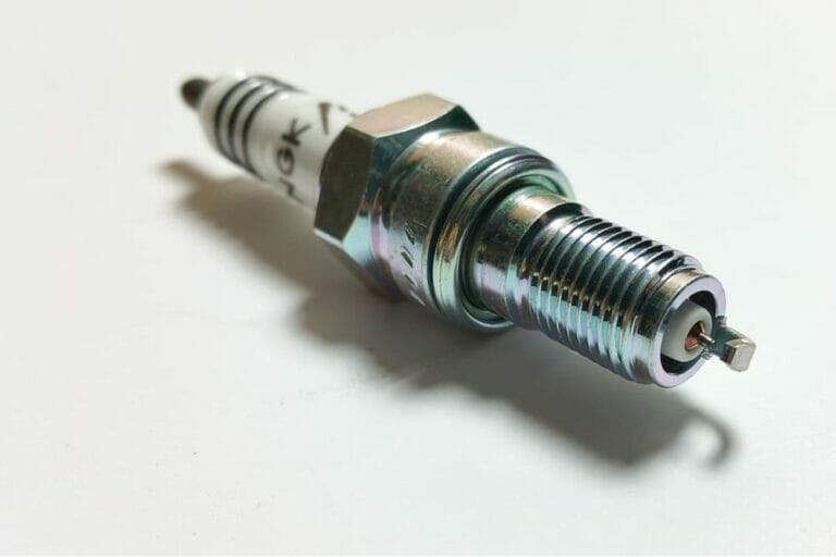 How To Gap Spark Plugs With And Without A Tool