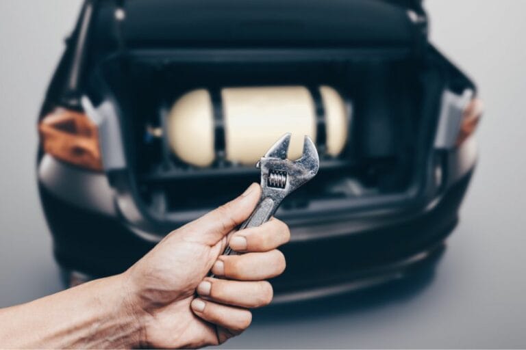 9 Ways To Open A Trunk Without A Key