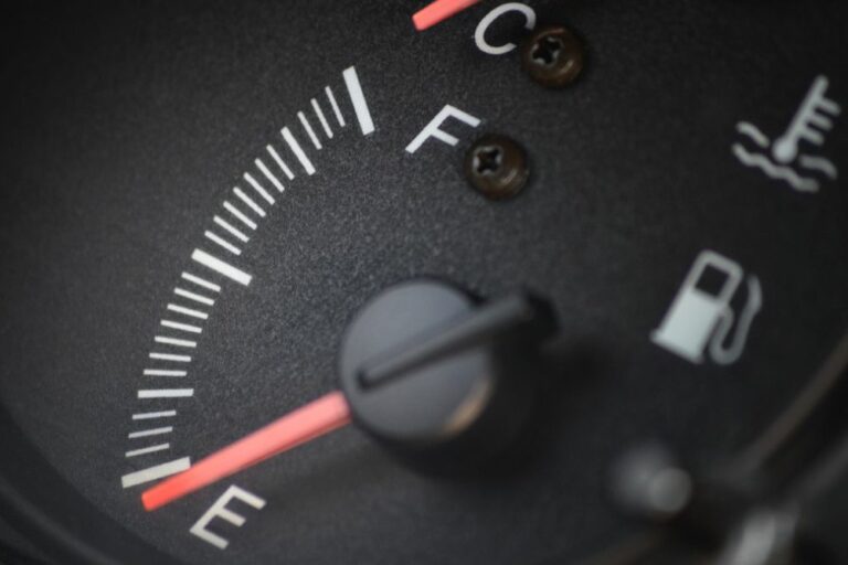 6 Causes For Fuel Gauge Not Working (Diagnose & Replacement Cost)