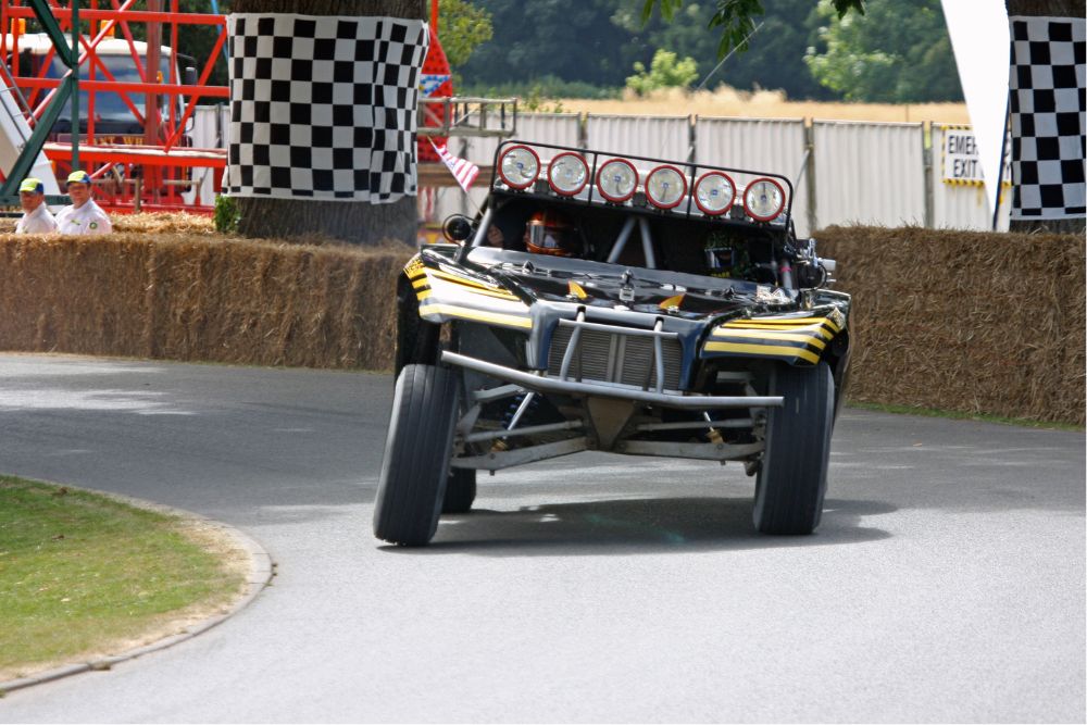 5 Bad Sway Bar Link Symptoms (Location, How To Change)