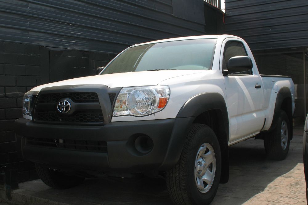 Toyota Tacoma Gen1 (1995-2004): Specs, Problems, Pros And Cons